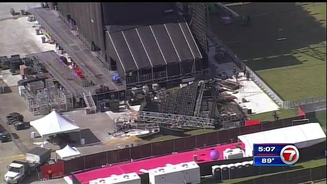 Rolling Loud crews work to repair collapsed video wall as hip-hop fest ...