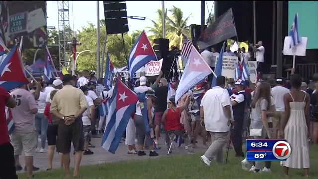 Hundreds at ‘Call for Freedom’ rally in downtown Miami call for action ...