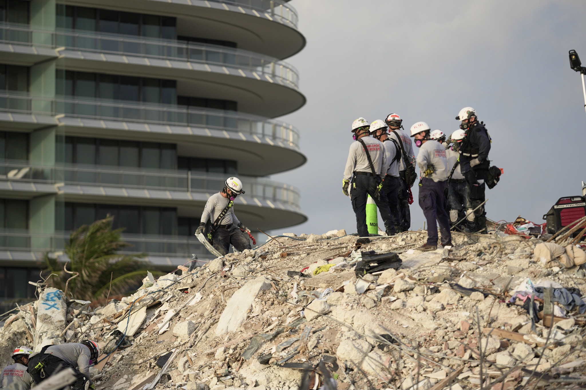 Loved ones of Surfside collapse victims want judge to avoid quick sale ...