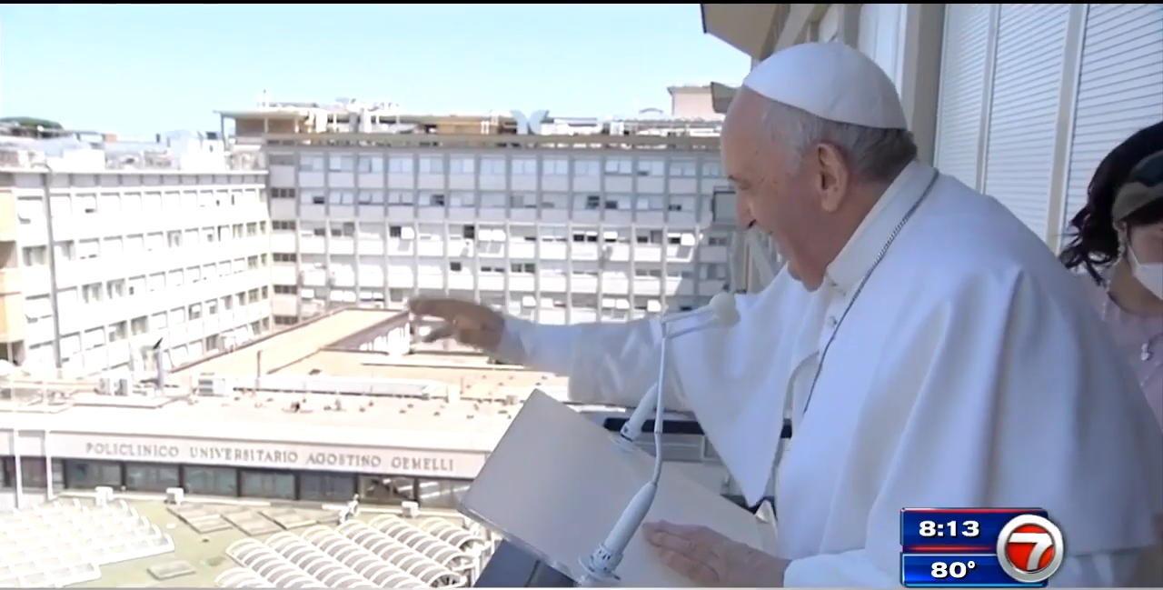 2 weeks post-surgery, Pope Francis appears at Vatican window - WSVN ...