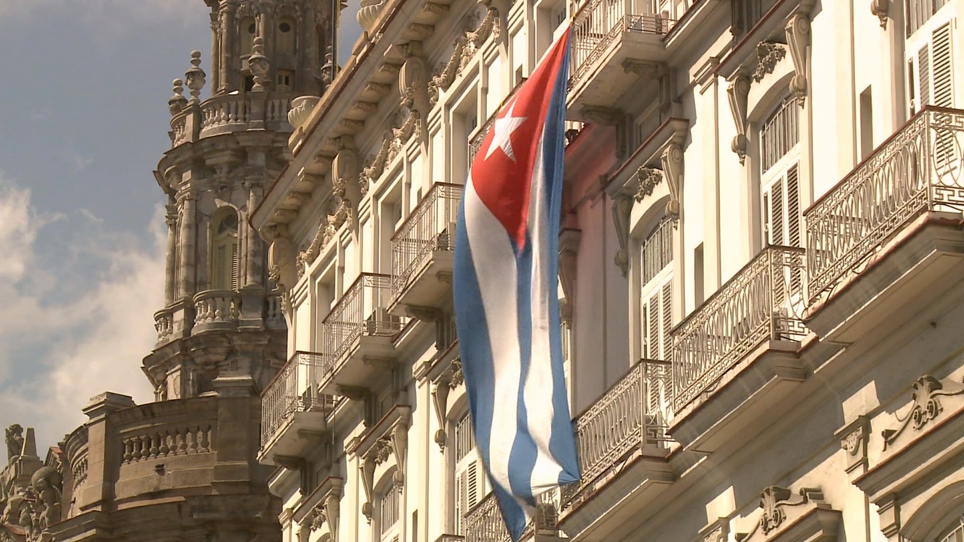 Star-studded breakaway Cuban baseball team celebrates its union, even ...