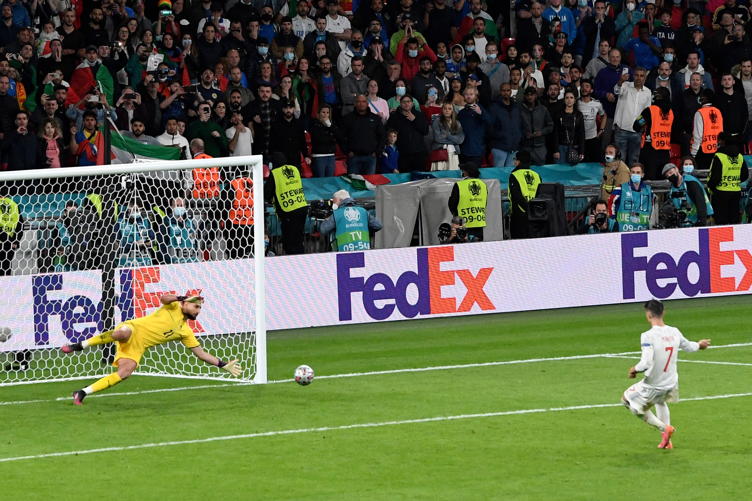 Italy wins dramatic penalty shootout against Spain to reach Euro 2020 ...