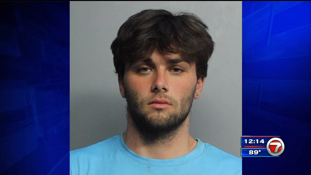 19-year-old arrested after carjacking from Mount Sinai Medical Center ...