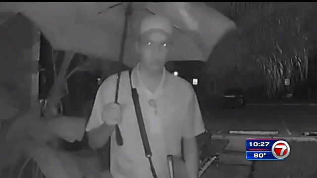 BSO: Security footage shows person of interest in Tamarac home burglary ...