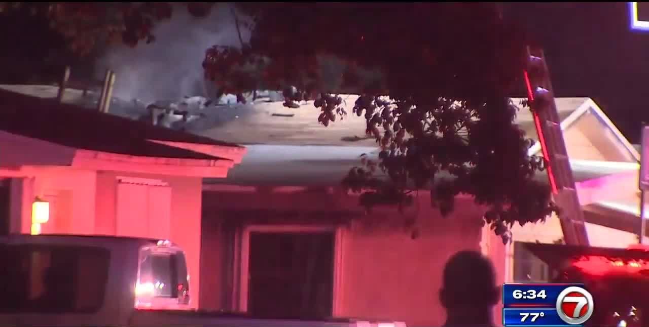 Firefighters Put Out Miami Gardens House Fire Wsvn 7news Miami News