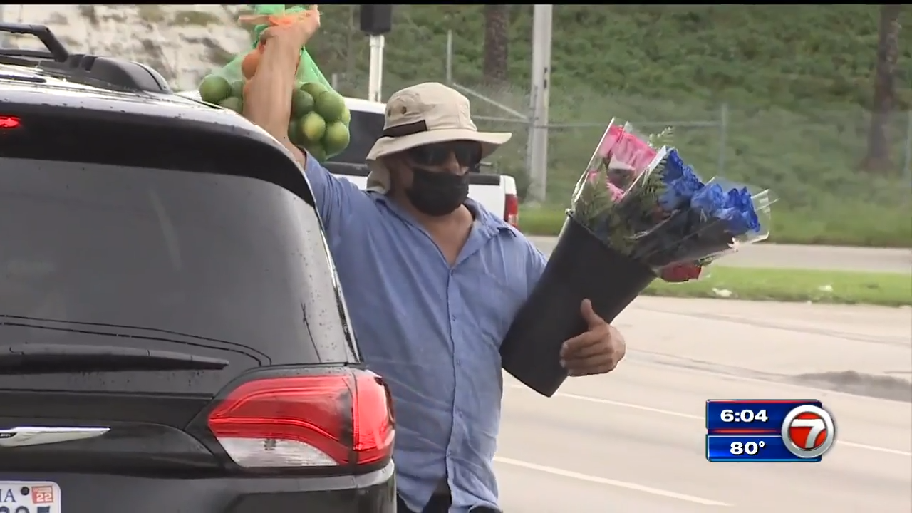 Street vendor caught on camera bashing truck says he was threatened ...