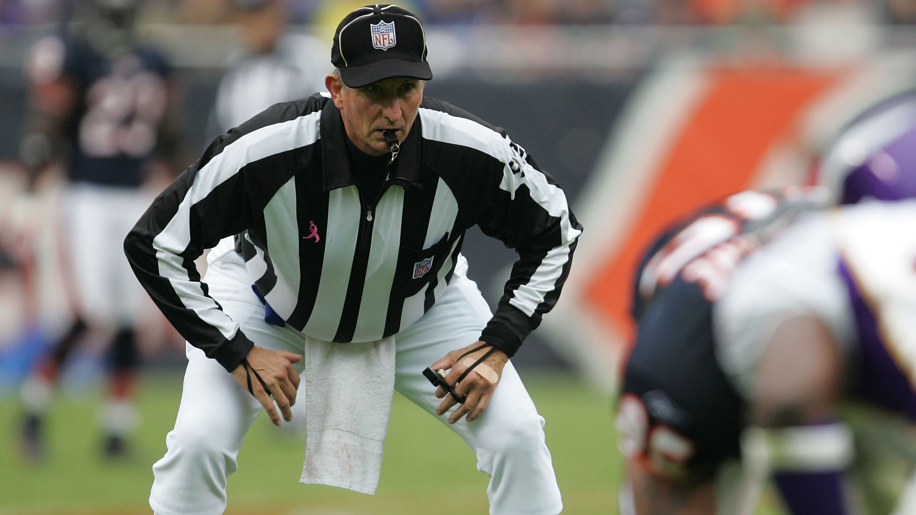 Veteran NFL official Carl Madsen dies on way home from Chiefs-Titans ...