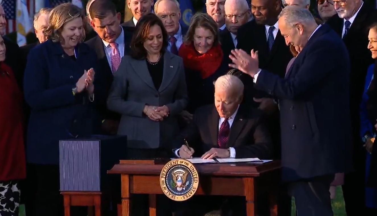 Biden Signs 1 Trillion Infrastructure Bill Into Law Wsvn 7news