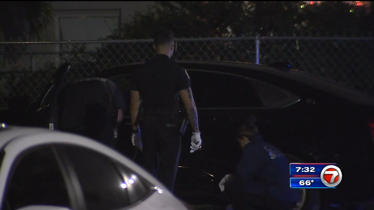 Miami Police investigate after man shot in leg - WSVN 7News | Miami ...