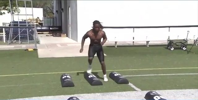 D’Vonte Price is looking to make history for FIU in upcoming NFL draft ...