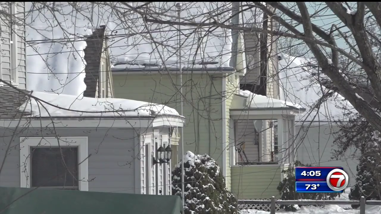 Winter storm churns up East Coast with deep snow, high winds - WSVN ...