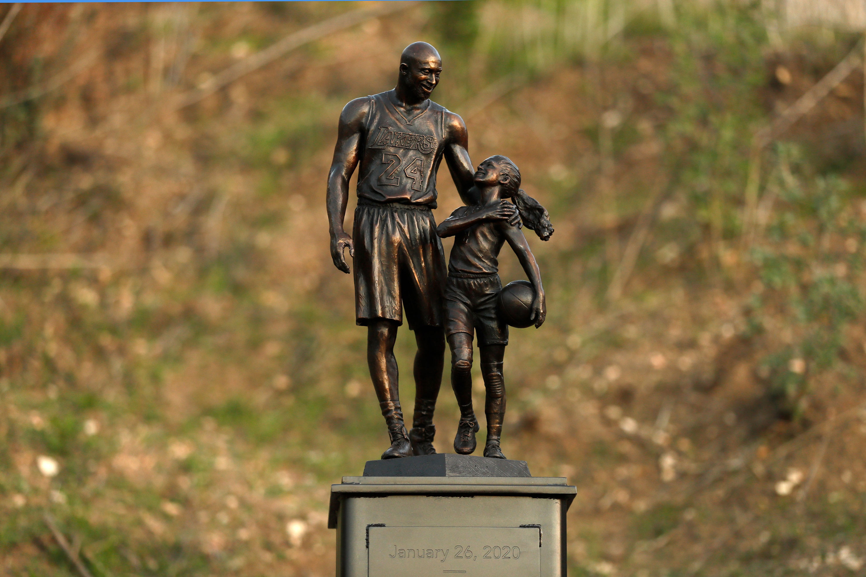 Kobe and Gianna Bryant statue placed at crash site on 2-year ...