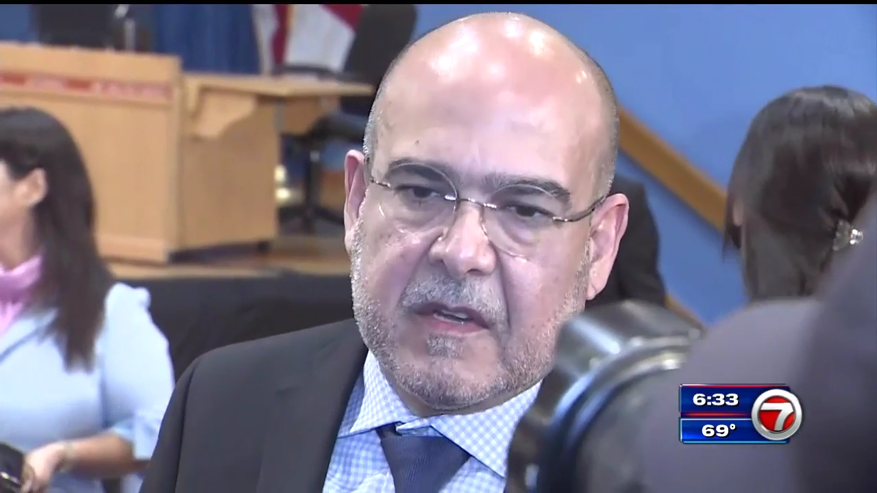 Miami-Dade school superintendent will earn $370,000 a year - WSVN 7News ...