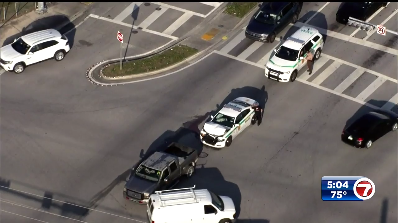 Police officer rear-ends pick-up truck in SW Miami-Dade - WSVN 7News ...