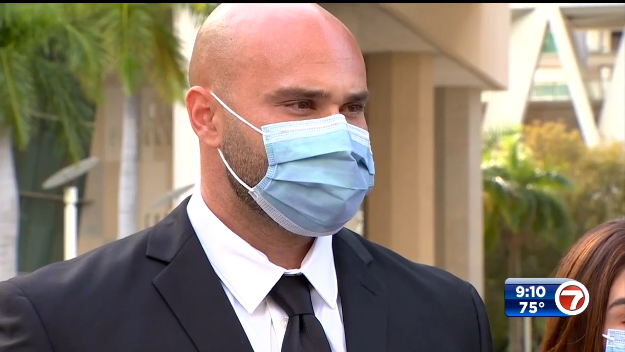 Former Hialeah Police Sergeant Accused Of Pressuring Women Into Sex Takes Plea Deal Wsvn 7news