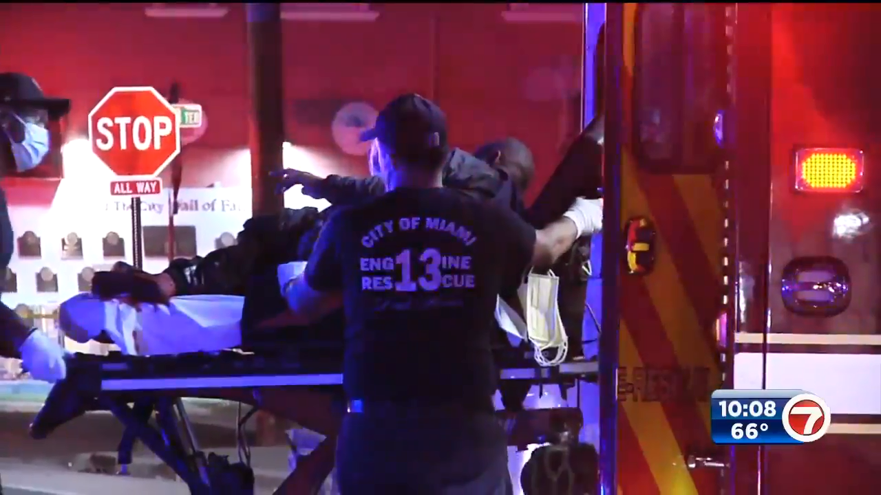 4 Taken To Hospital After Shooting Outside Miami Convenience Store