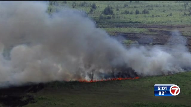 US 1 southbound reopens in South Miami-Dade as crews fight grass fire ...
