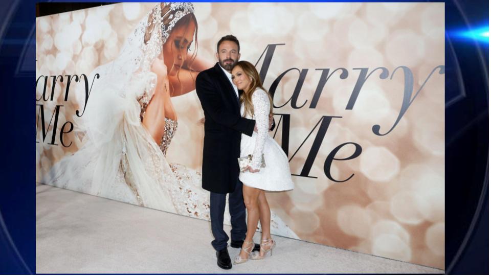 Jennifer Lopez and Ben Affleck are engaged again - WSVN 7News | Miami ...