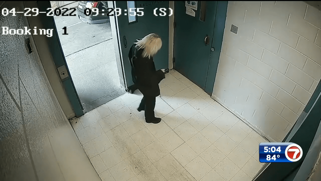 Missing Alabama inmate Casey White believed to have been spotted in ...