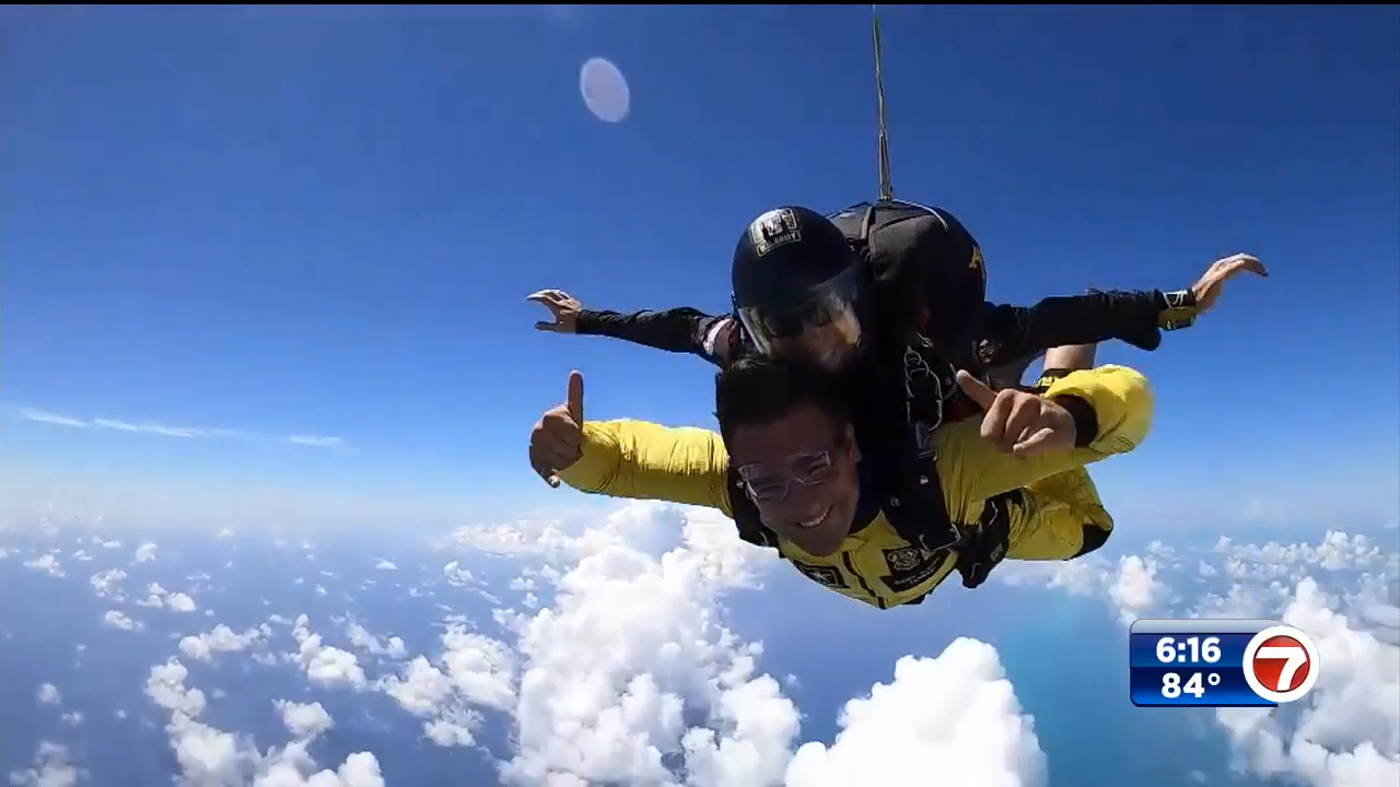WSVN reporter skydives with U.S. Army Golden Knights, team featured in ...