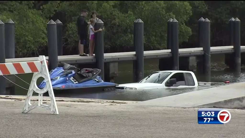 Pick-up truck submerges in boating marina near Key Biscayne – WSVN ...