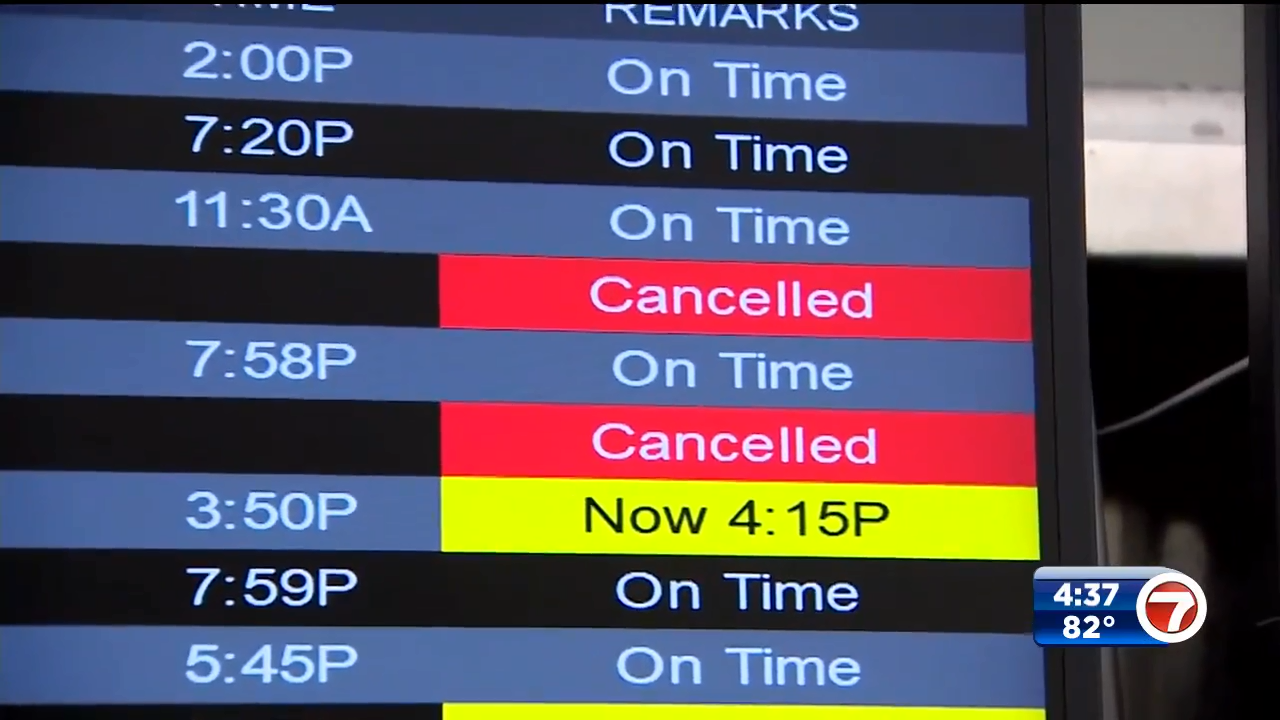 Airlines cancel more than 600 US flights and delay thousands more ...