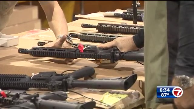 Democrats push for 1st semi-automatic gun ban in 20 years - WSVN 7News ...