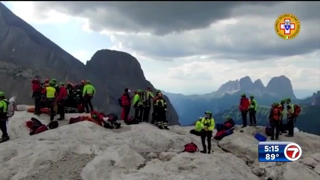 Alpine glacier chunk detaches, killing at least 6 hikers - WSVN 7News ...