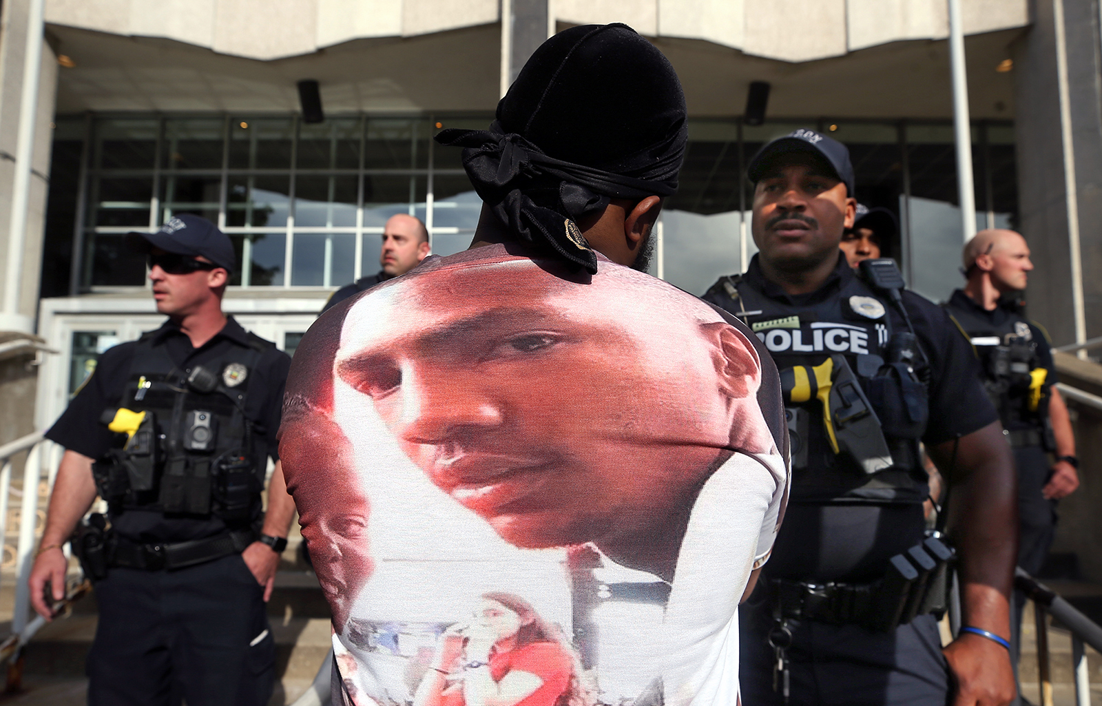 Jayland Walker suffered at least 60 wounds in fatal police shooting ...