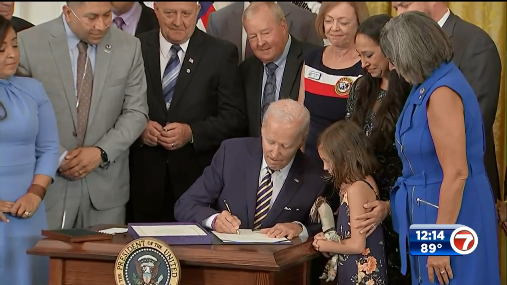 Biden Issues First Veto Defending Labor Dept ‘esg Rule Wsvn 7news