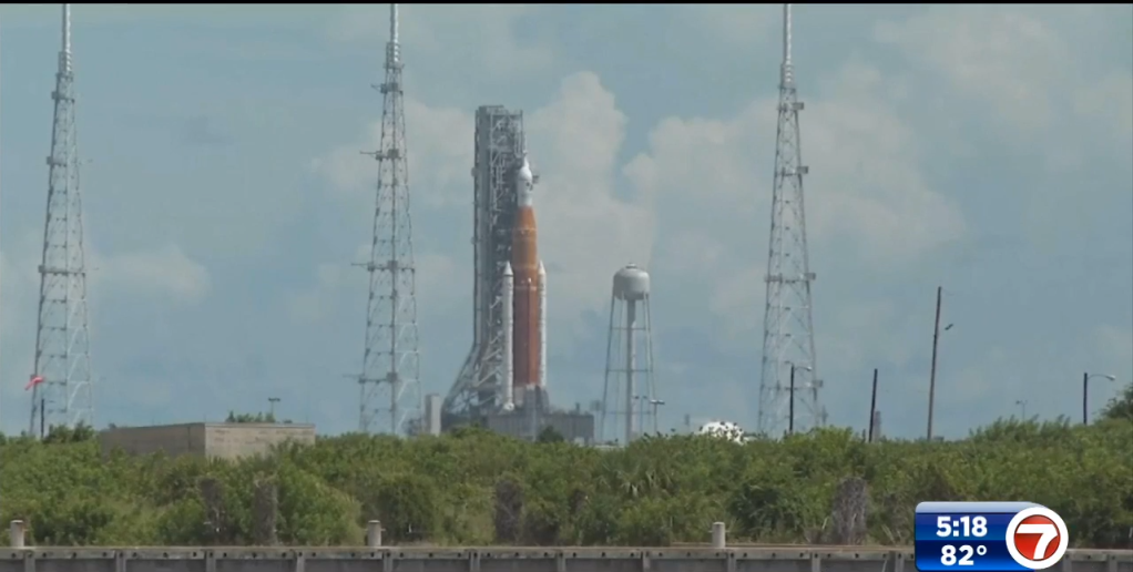 NASA’s new moon rocket – WSVN 7News | Miami News, Weather, Sports ...