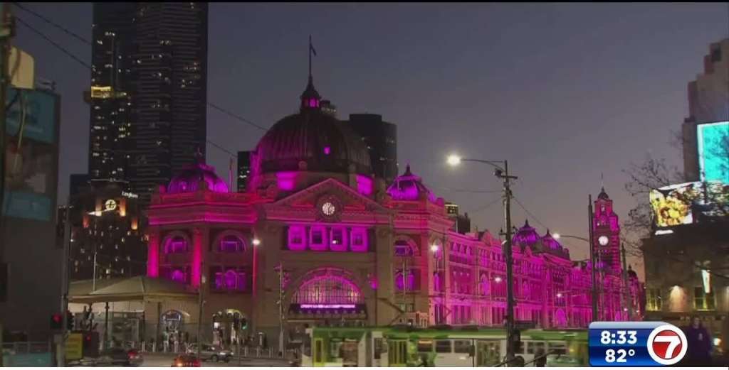 Australian landmarks glow pink to honor Olivia Newton-John – WSVN 7News ...