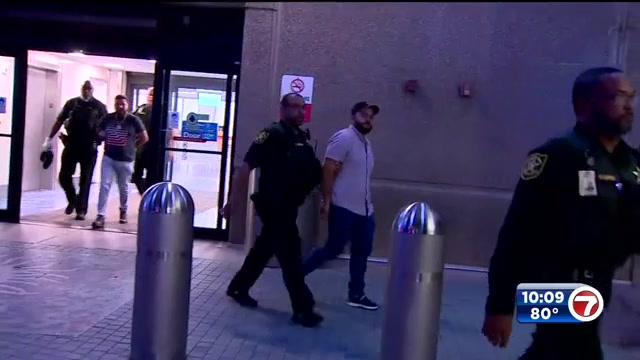 Sheldon Fox – Page 10 – WSVN 7News | Miami News, Weather, Sports | Fort ...