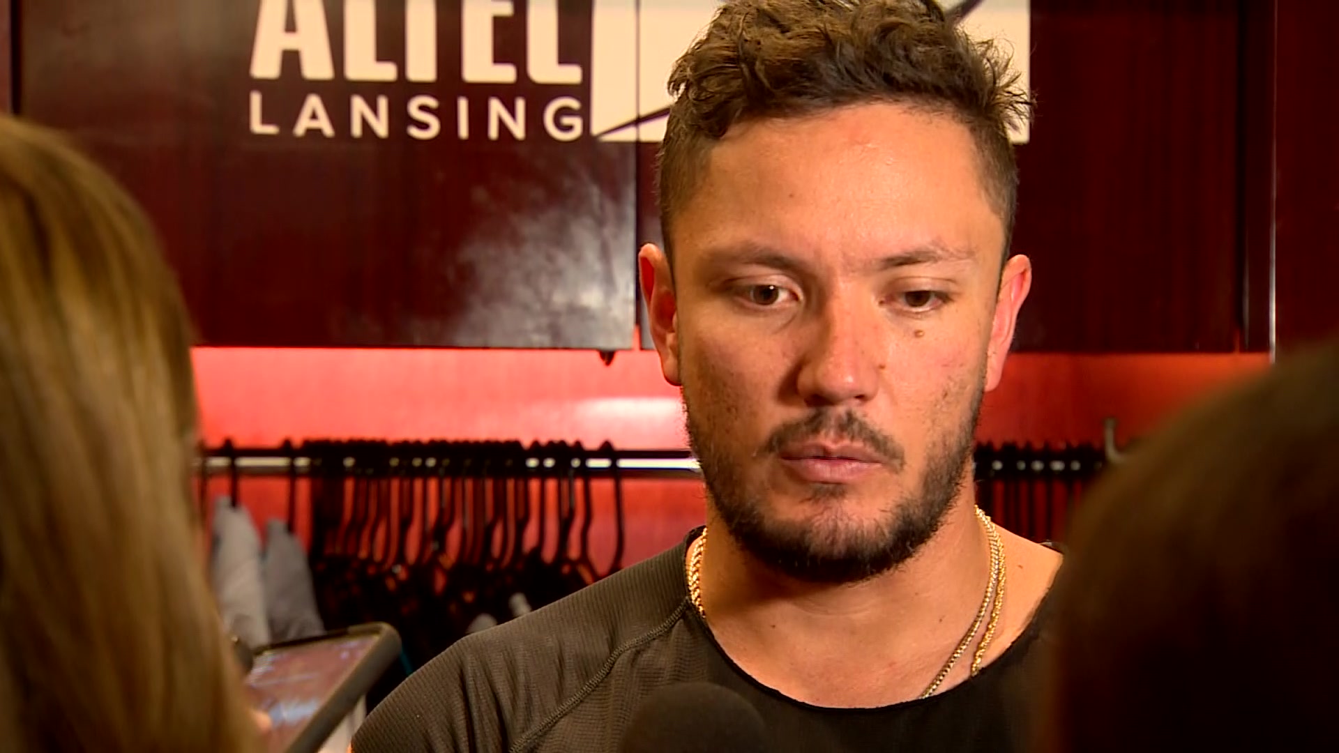 Marlins trade SS Miguel Rojas to Dodgers for prospect - WSVN 7News ...