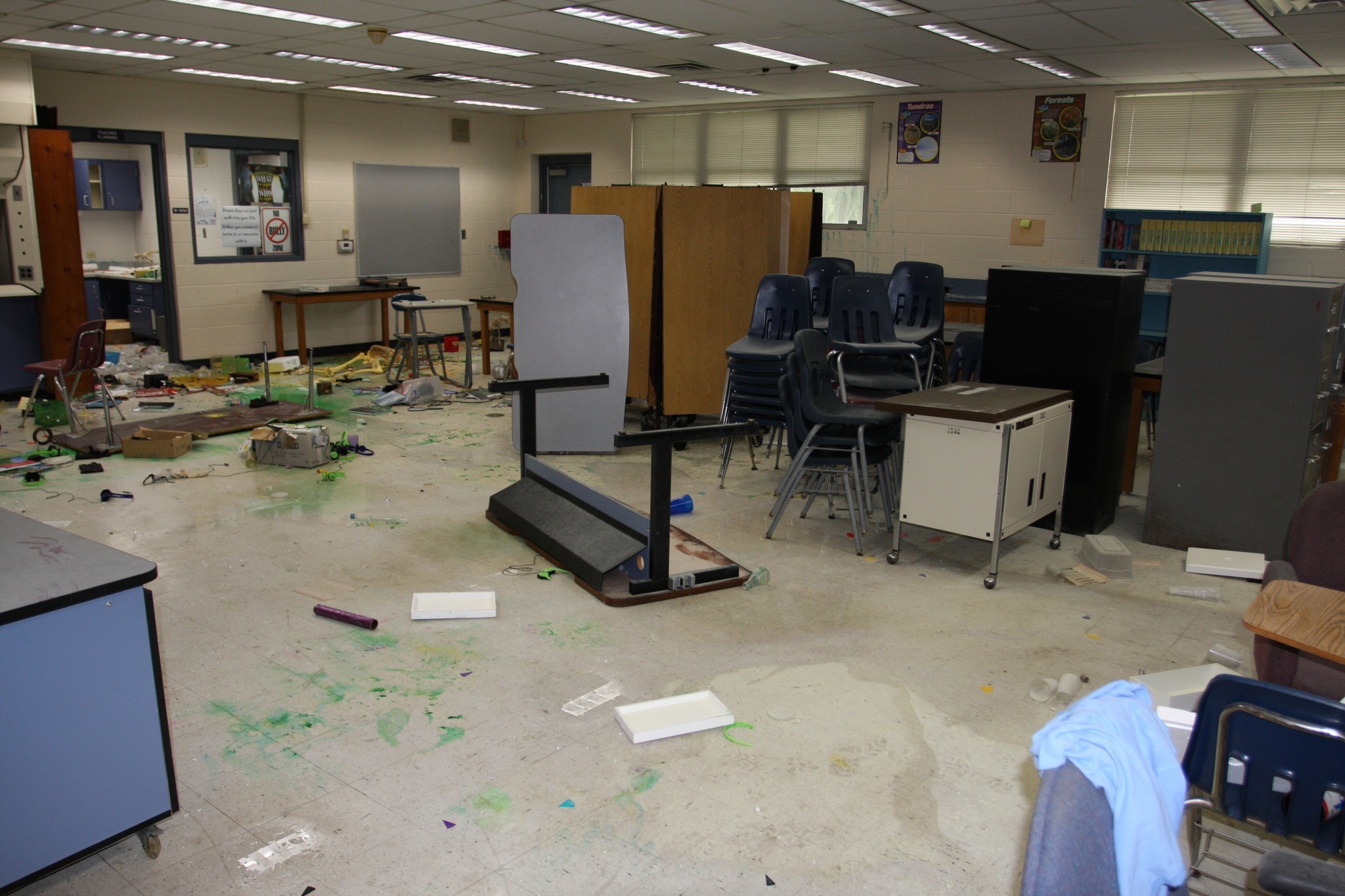 3 teen vandals cause $100,000 in damages at Florida school - WSVN 7News ...