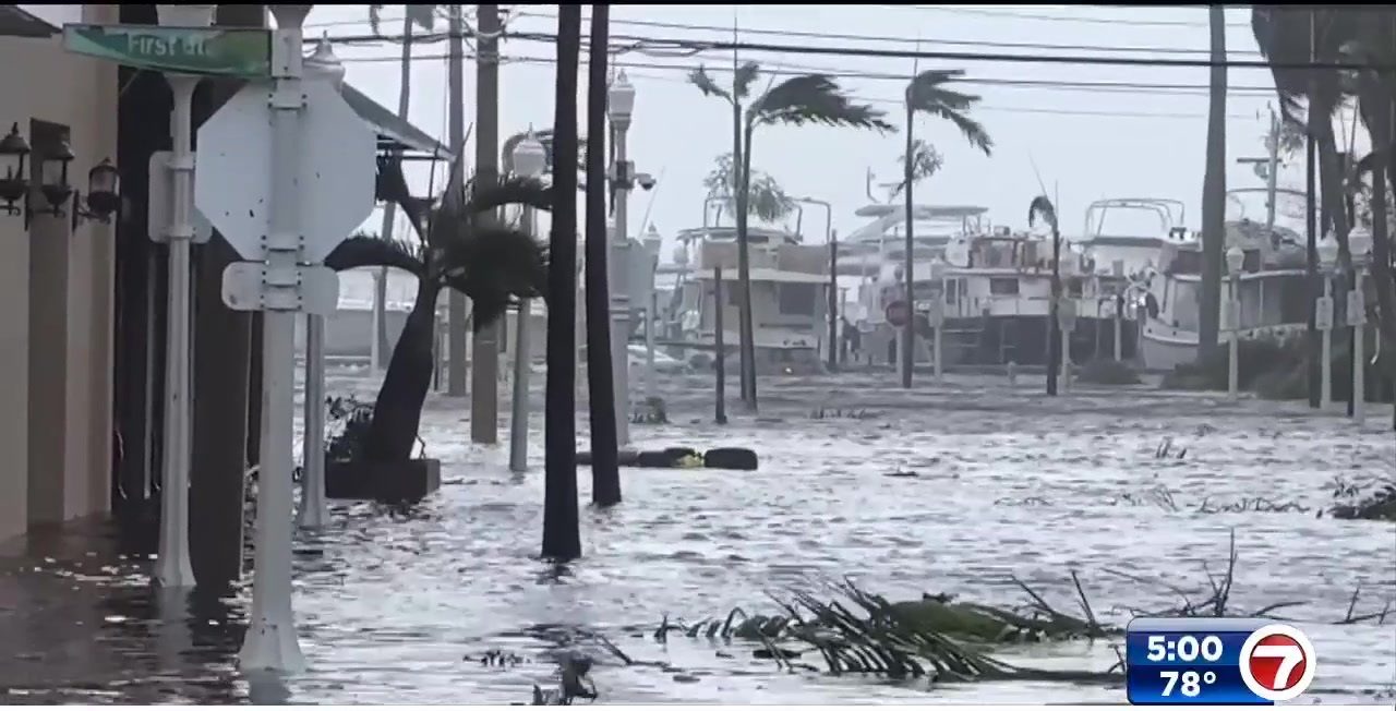 Hurricane Ian continues to batter Florida as a Category 1 storm while ...