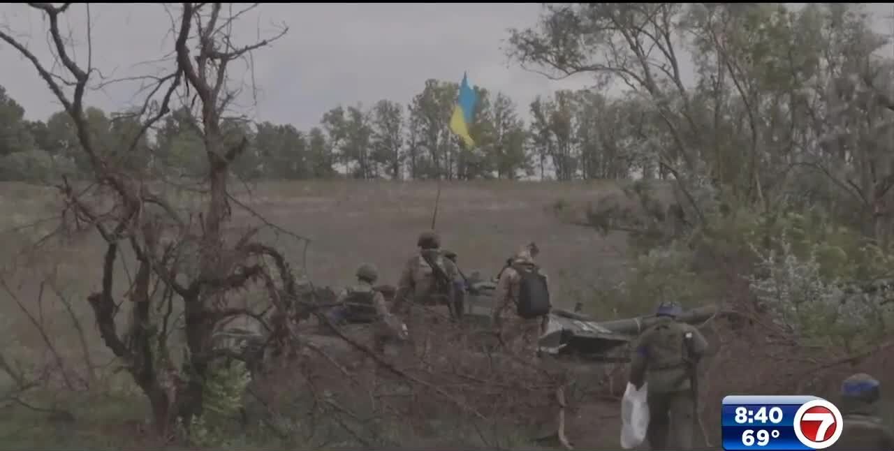 Ukraine encircles key city; Russia intensifies bombing - WSVN 7News ...