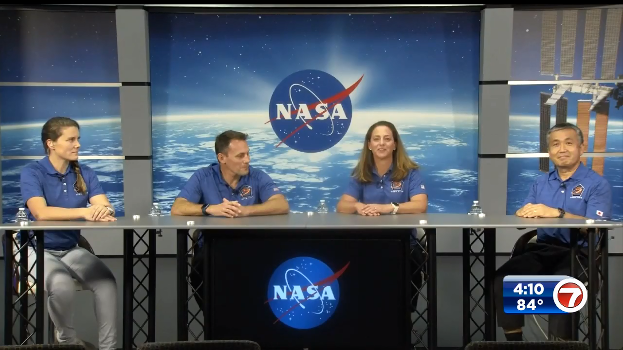 Spacex Nasa To Launch 3 Astronauts And 1 Cosmonaut To The Iss Heres