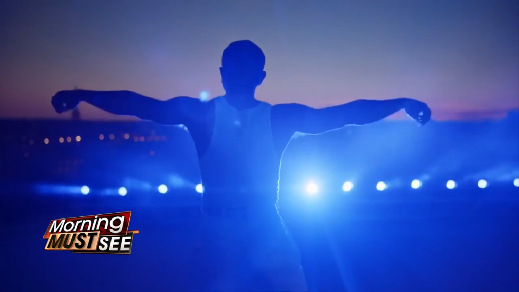 Daniel Craig unleashes his inner disco diva in Taika Waititi-directed ...