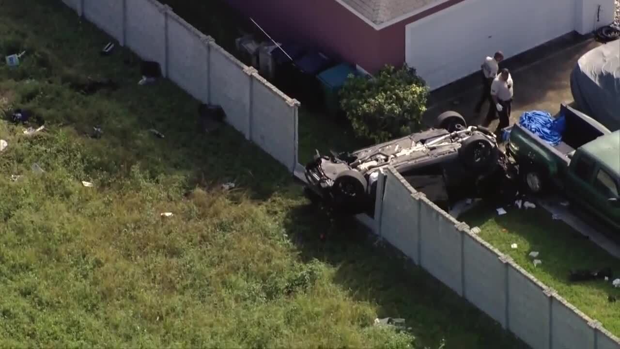 Suspected mail thieves involved in rollover crash in SW Miami-Dade while fleeing police; 4 taken ...