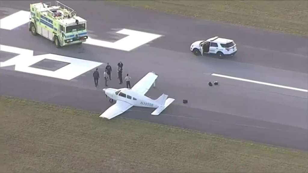 Small plane makes emergency landing at North Perry Airport - WSVN 7News | Miami News, Weather ...