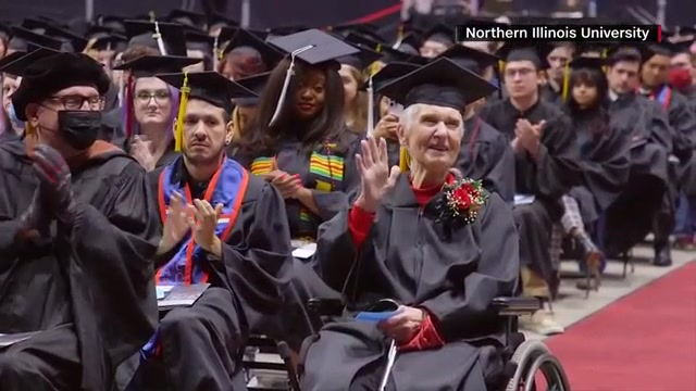 71 years after starting college, a 90-year-old woman is graduating ...