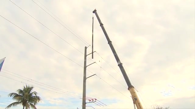 FPL removes last wooden transmission pole in Miami - WSVN 7News | Miami ...