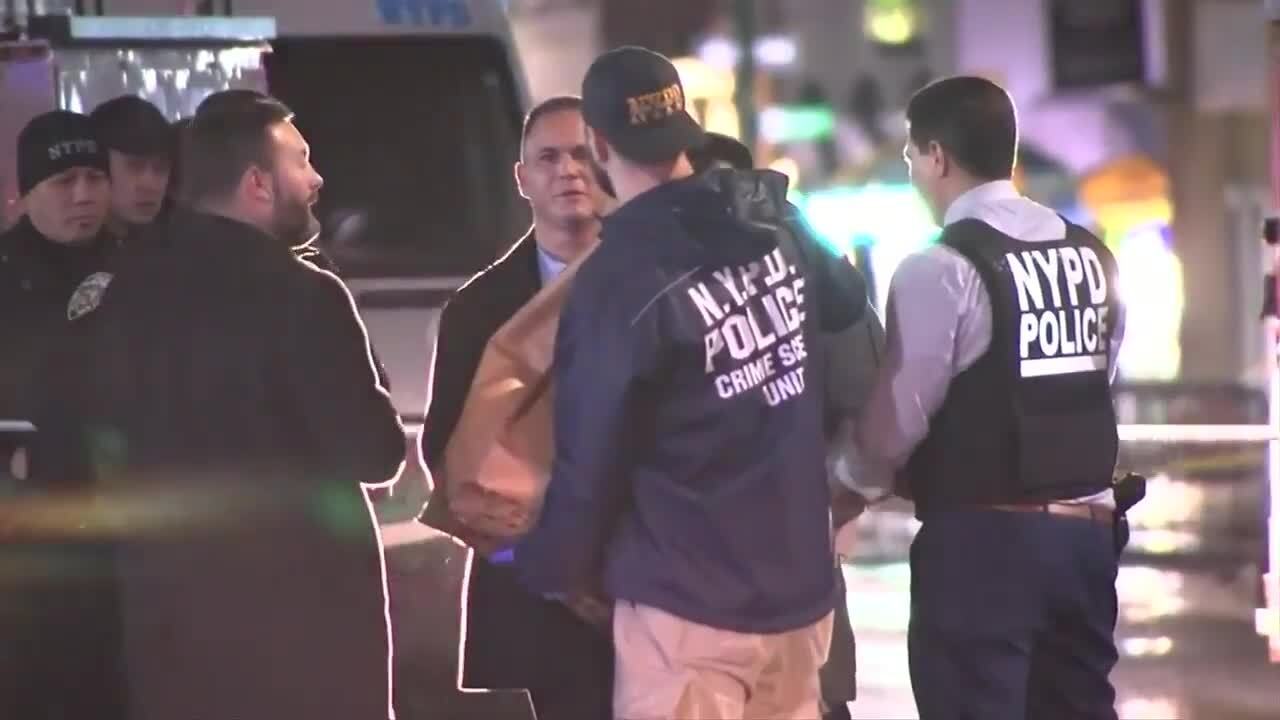 Police probe motive in attack on officers near Times Square - WSVN ...