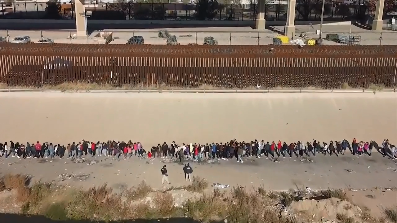 Biden toughens border, offers legal path for 30,000 a month - WSVN ...