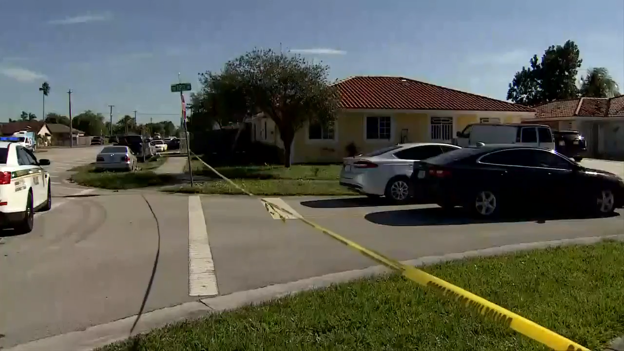Knife Wielding Man Shot By Mdpd Officer Hospitalized Woman Fatally