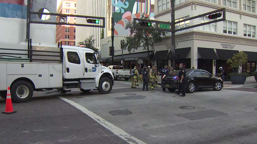 Gas leak in Miami repaired; streets reopen – WSVN 7News | Miami News ...