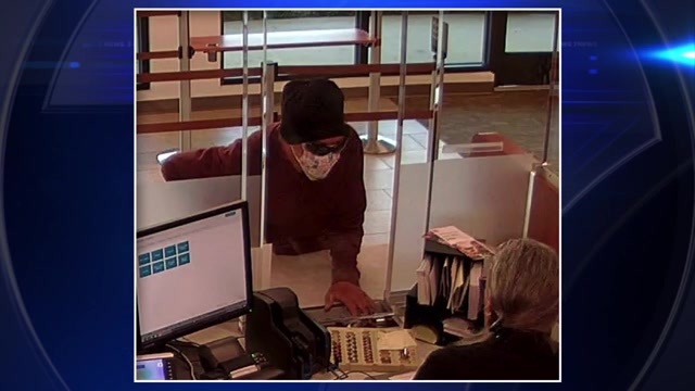 Fbi Searching For Man Who Robbed Wells Fargo Bank In Deerfield Beach