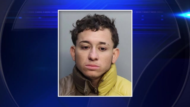 Man arrested after being caught breaking into South Beach building ...