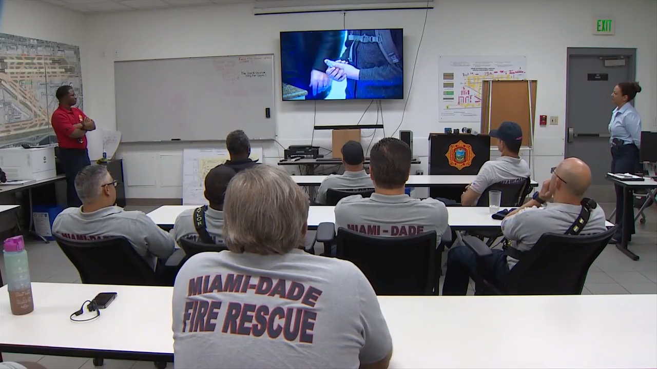 Mdpd Train Firefighters To Spot Human Trafficking Efforts At Mia Wsvn